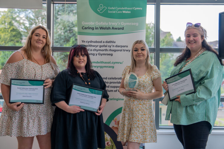 Caring in Welsh award 2024 | Social Care Wales